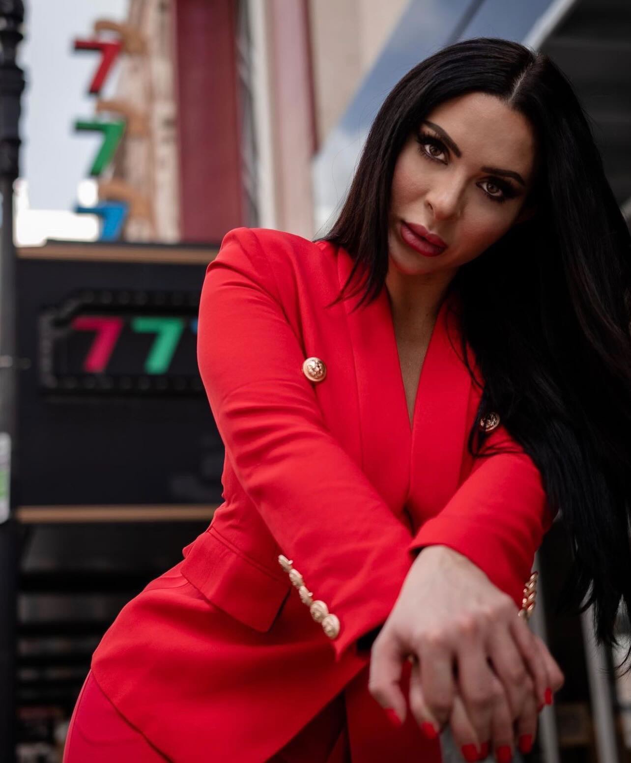 Angela Kogan Celebrates 10 Years of PERFECTION - DANIEL+LAUREN